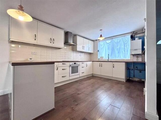 Terraced house for rent in Howland, Orton Goldhay, Peterborough, Cambridgeshire, PE2