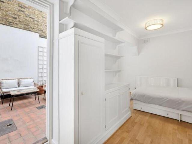 2 bedroom terraced house for rent in Lexham Gardens, Kensington, W8