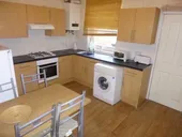 terraced house in Hawthorne Grove, Beeston, NG9 2FG