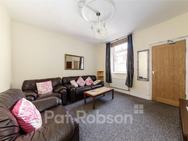 Terraced House Property to let Belle Grove West, Newcastle Upon Tyne £1,700pcm Pat Robson