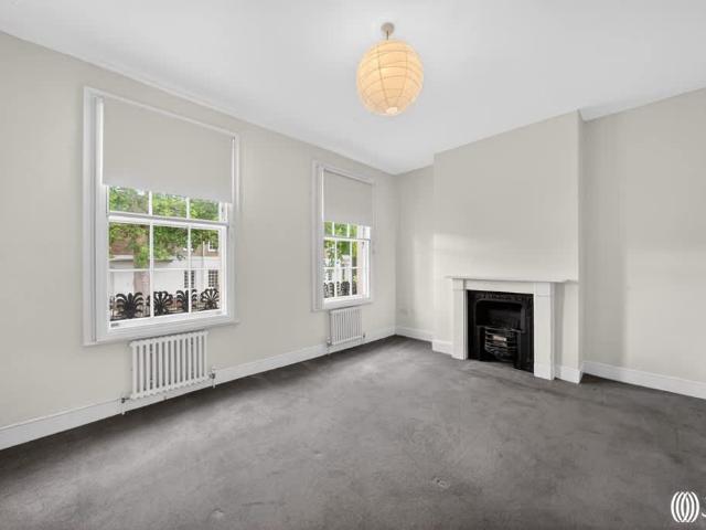 terraced King William Walk London SE10