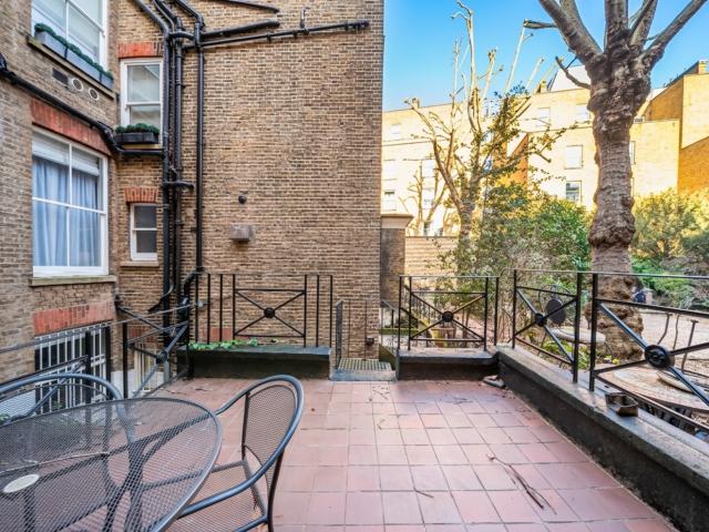 Terraced Studio for Rent