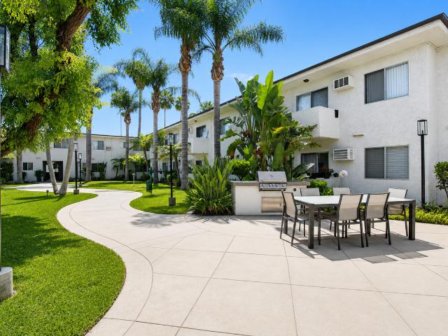 Terraces at Tarzana | 5931 Reseda Blvd Studio Apartment for Rent at 5931 Reseda Blvd, Los Angeles, CA 91356 Tarzana