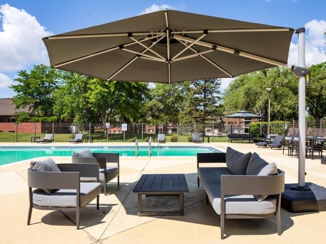 Terraces of Elk Grove 1 Bedroom Apartment for Rent at 908 Ridge Sq, Elk Grove Village, IL 60007