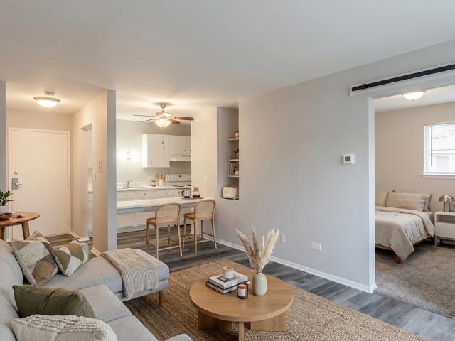 Terraces of Elk Grove 2 Bedroom Apartment for Rent at 908 Ridge Sq, Elk Grove Village, IL 60007