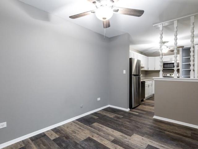 Terraces of Elk Grove 2 Bedroom Apartment for Rent at 908 Ridge Sq, Elk Grove Village, IL 60007