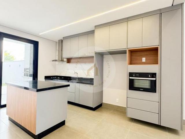 Terras da Estância Casa com 3 suítes, completa em planejados