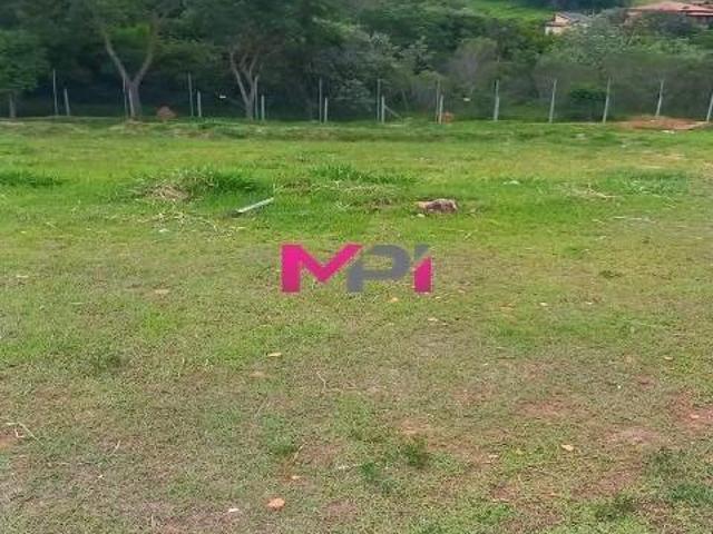 TERREN0 COM 800 m ² A VENDA NO CONDOMÍNIO TERRAS DA ALVORADA JUNDIAÍ