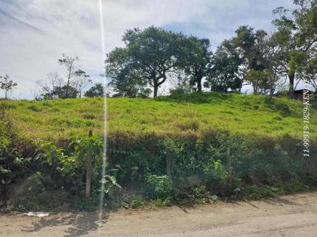 Terreno1800m²,frente 180m, aclive leve 2km do centro Sta Isabel, Resid /Comerc