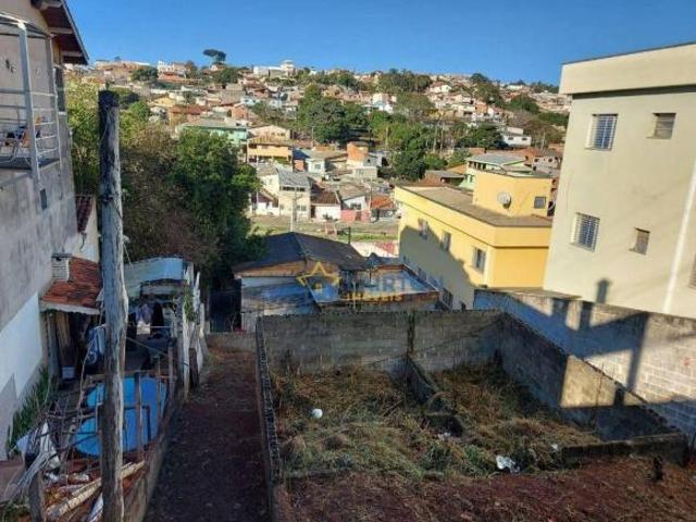 Terreno Murado à Venda com 211 m² no Jardim Imperial, Atibaia