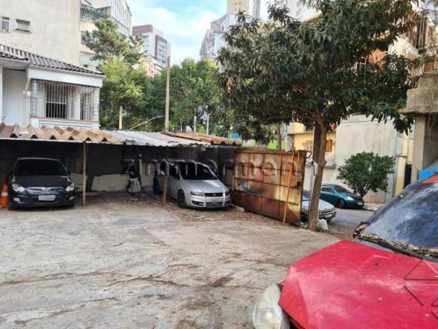Terreno medindo 14m de frente por 25m de fundos