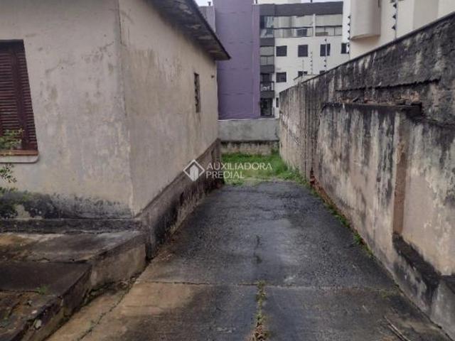 Terreno medindo 405,50 m² com casa antiga Centro São Bernardo do Campo