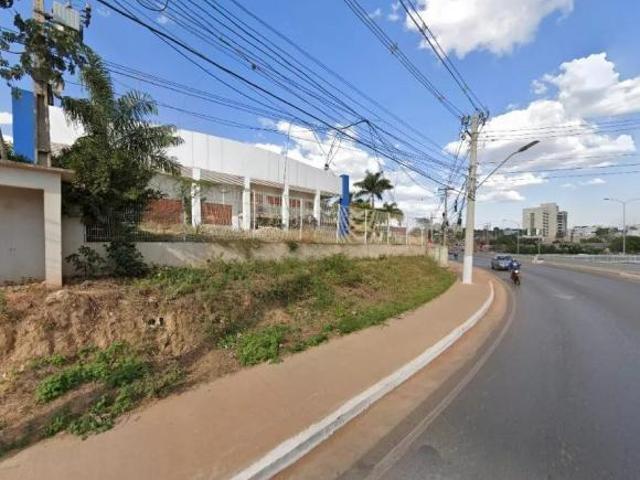 Terreno na Av. Rep Líbano, saída para Chapada