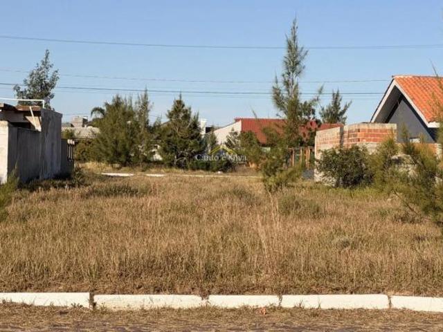 Terreno na Avenida Cananéia na praia de Atlântida Sul