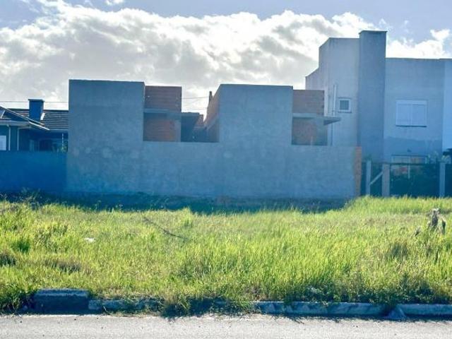 Terreno na Avenida Paraguassú à 500 metros do mar em Atlântida Sul