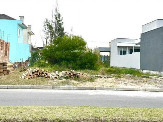 Terreno na Avenida Paraguassú em Atlântida Sul