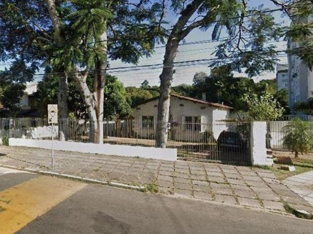TERRENO NA AVENIDA VILA NOVA