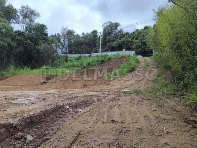 Terreno na Bunjiro Nakao, ideal para comércio!