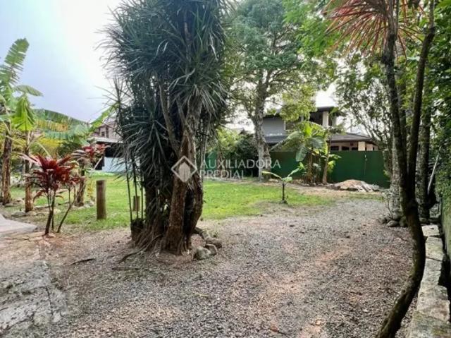 Terreno na Ferrugem 360m2 com matricula