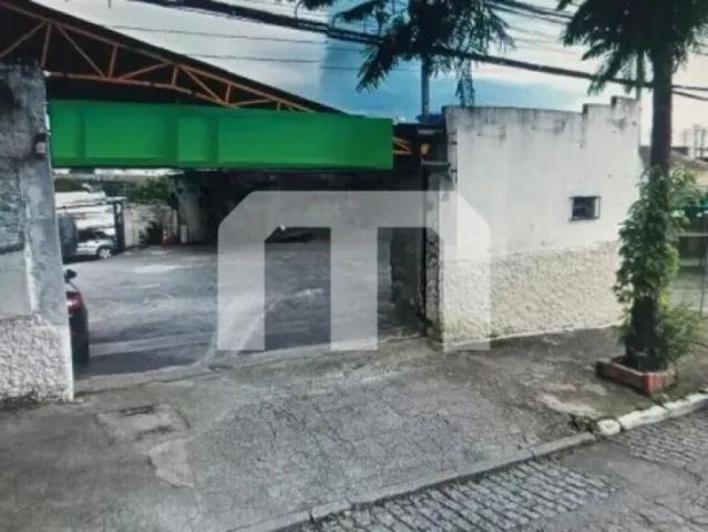 Terreno na Penha, comercial ou residencial, a 750 metros do Shopping Penha