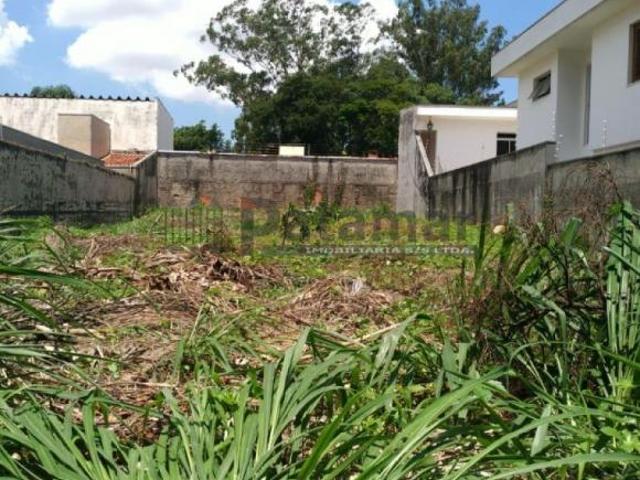 Terreno na Vila Inah