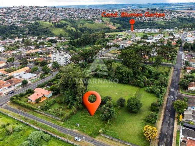 Terreno na Vila Liane