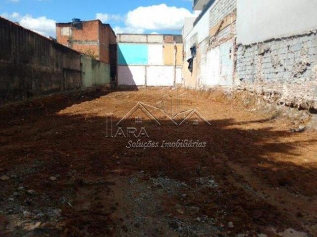 TERRENO NA VILA RÉ