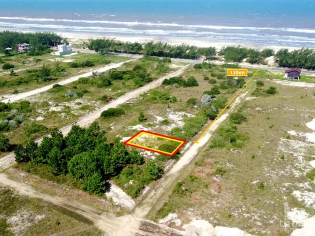 Terreno na 1ª quadra APENAS 130m da PRAIA