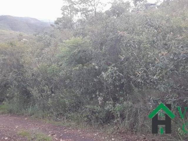 TERRENO NAS MONTANHAS