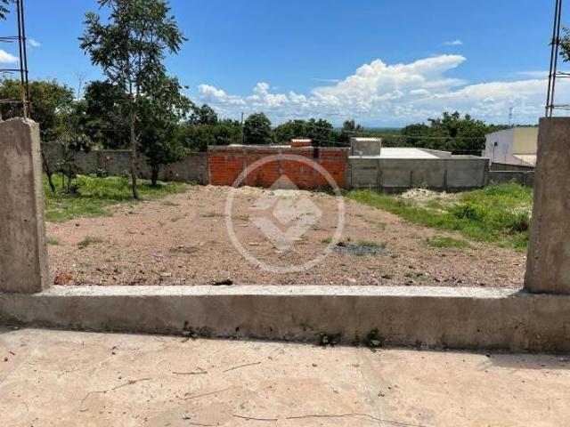 Terreno no bairro Tropical Ville com 300m² Cuiabá, em frente ao condomínio Mirante do Norte. Excelen