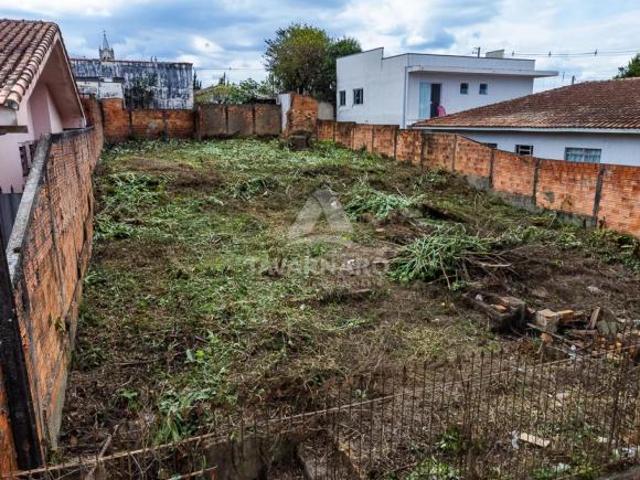 Terreno no bairro Uvaranas