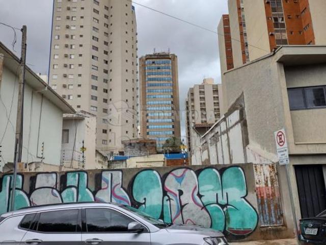 Terreno no bairro Vila Imperial