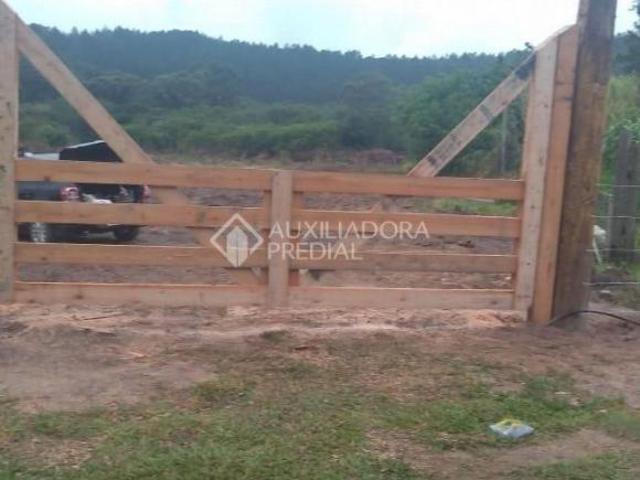 Terreno no bairro Itapuã