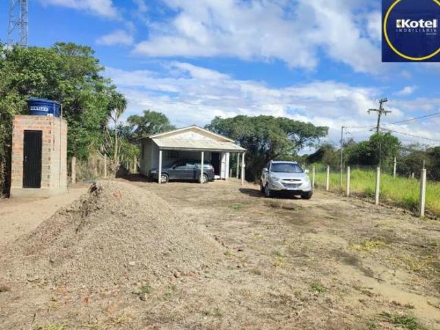 Terreno no bairro Lageado com 2 casas de 1 dormitório