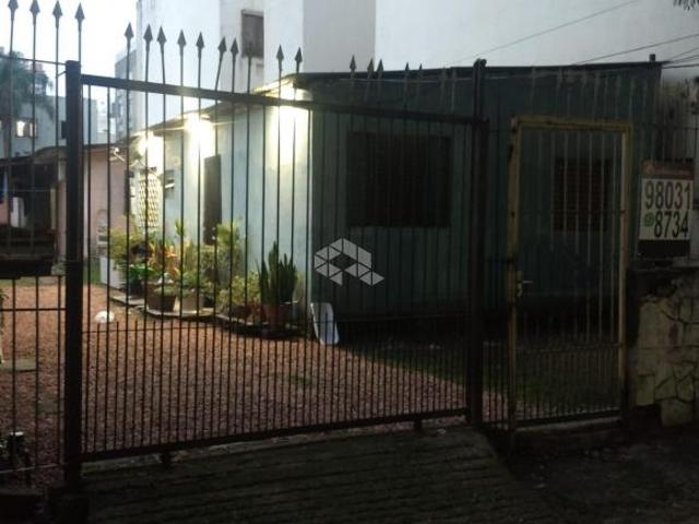 Terreno no bairro Petrópolis a uma quadra da ENCOL