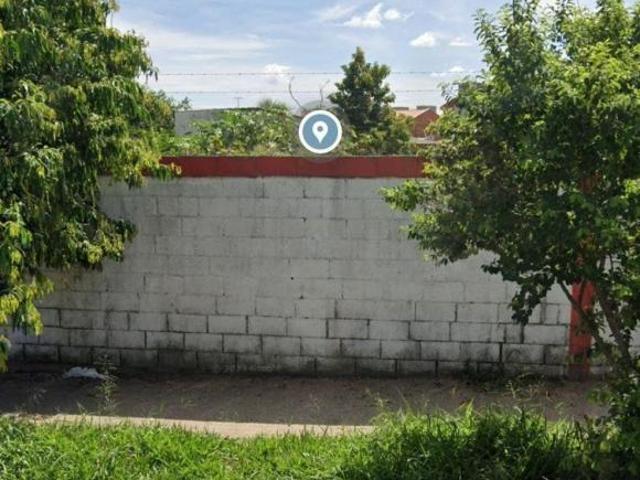 Terreno no bairro Restinga