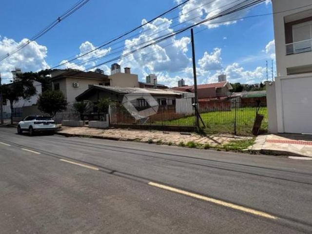 TERRENO NO CENTRO