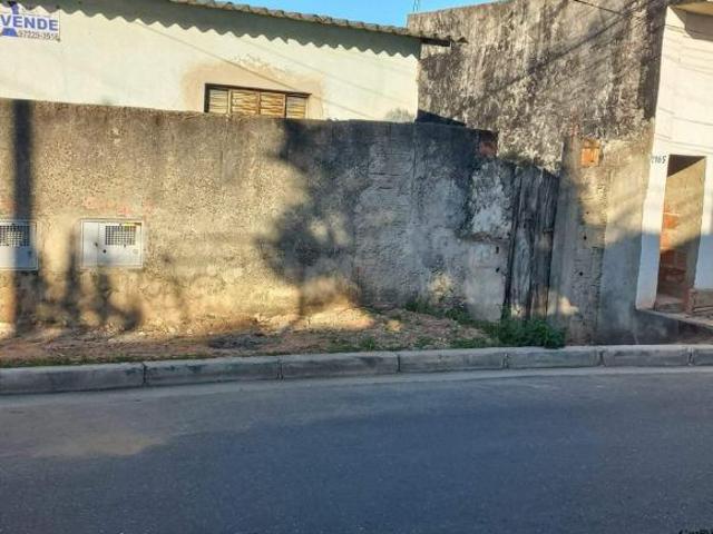 Terreno no centro de Igaratá