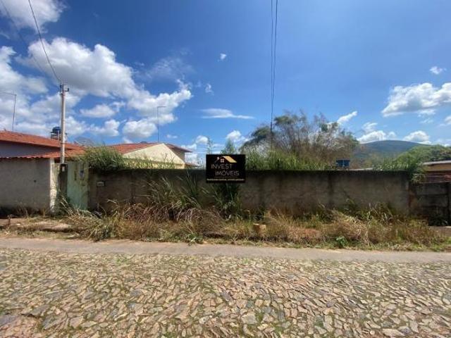 Terreno no Centro de Mateus Leme de 565m² Murado, com Infraestrutura Completa!