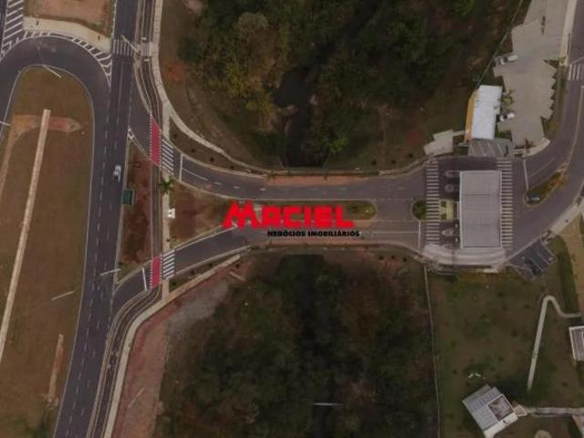 Terreno no conominio verana na via cambui, com declive com melhor vista do condomínio, alto padrão