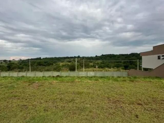 Terreno no Condomínio Terras Alpha com 281 metros quadrados