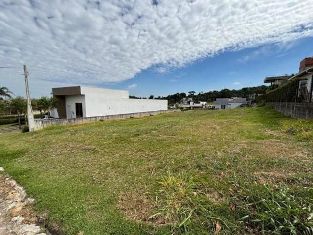 Terreno no condomínio Colinas de Inhandjara em Itupeva SP