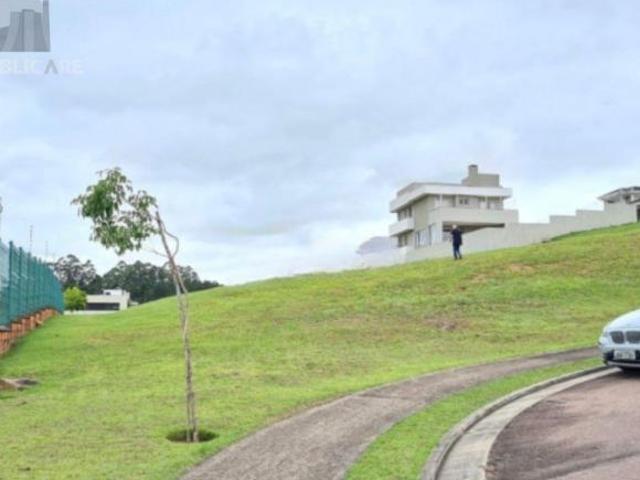 Terreno no condomínio Alphaville, na Zona Sul de Porto Alegre, RS