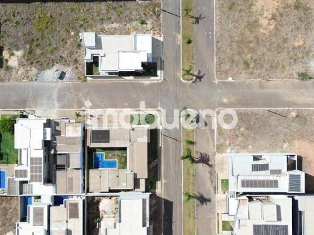 Terreno no Condomínio Asas Douradas, 264m²