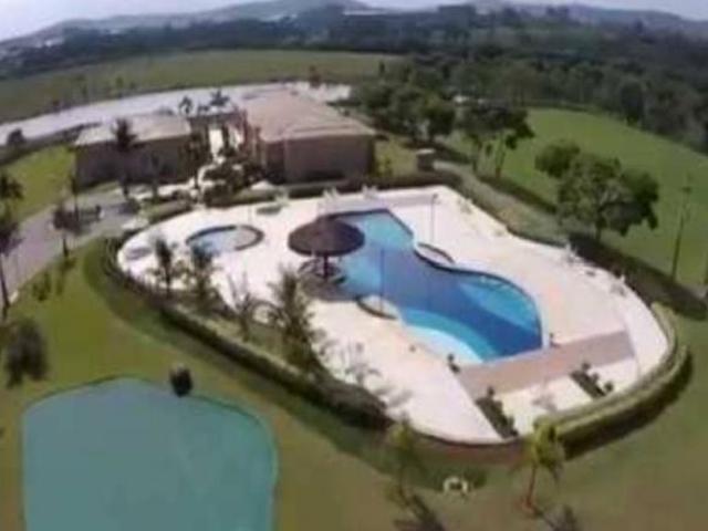 Terreno no Condomínio Figueira Garden em Atibaia