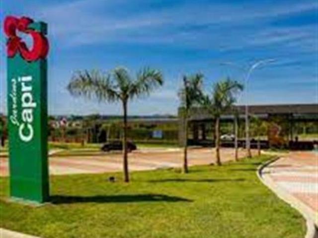 Terreno no condomínio Jardins Capri de 424,50 m² – segurança e lazer para sua família