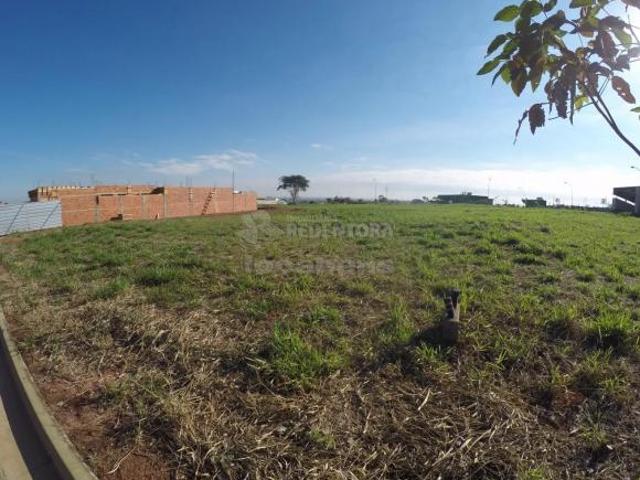 Terreno no Condomínio Le Vert Residence com 405 metros quadrados