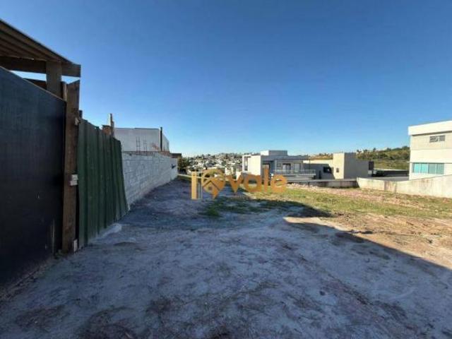Terreno no Condomínio Monaco à venda com 452m² leve declive