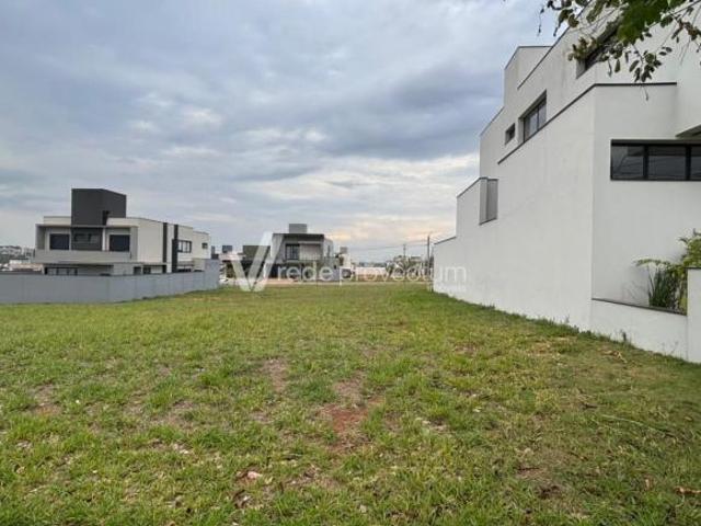 Terreno no Condomínio Morro do Sol