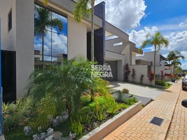 TERRENO NO CONDOMINIO MAIS EXCLUSIVO DA VICENTE PIRES RUA 10 A